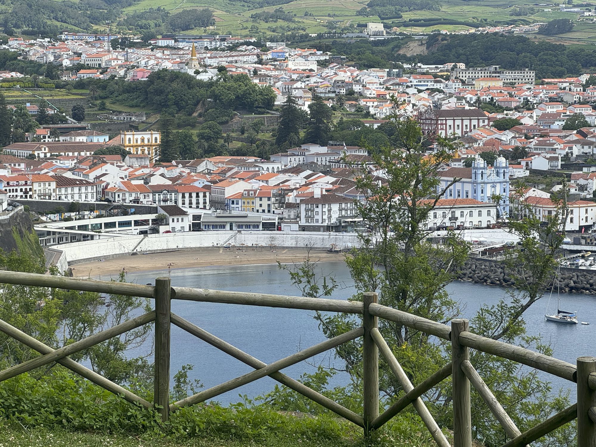 Tour 84 – Monte Brasil - Wandelgids Azoren