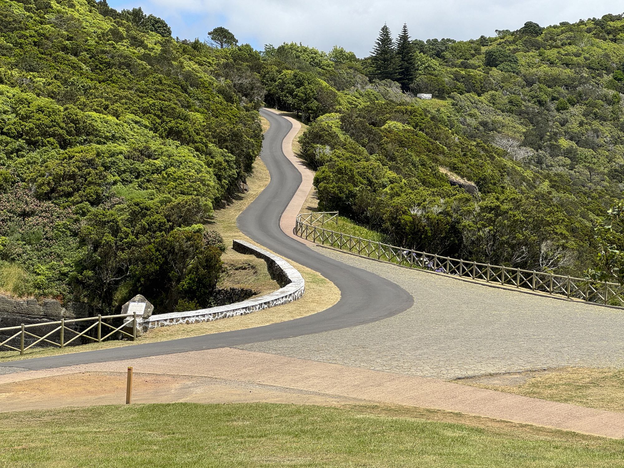 Tour 84 – Monte Brasil - Wandelgids Azoren